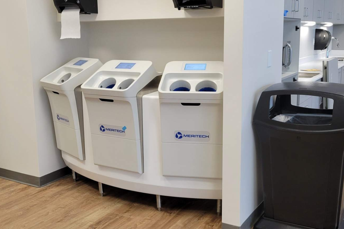 CleanTech EVO Three | High-Throughput Automated Handwashing Station