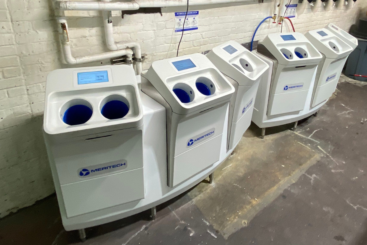 CleanTech EVO Three | High-Throughput Automated Handwashing Station